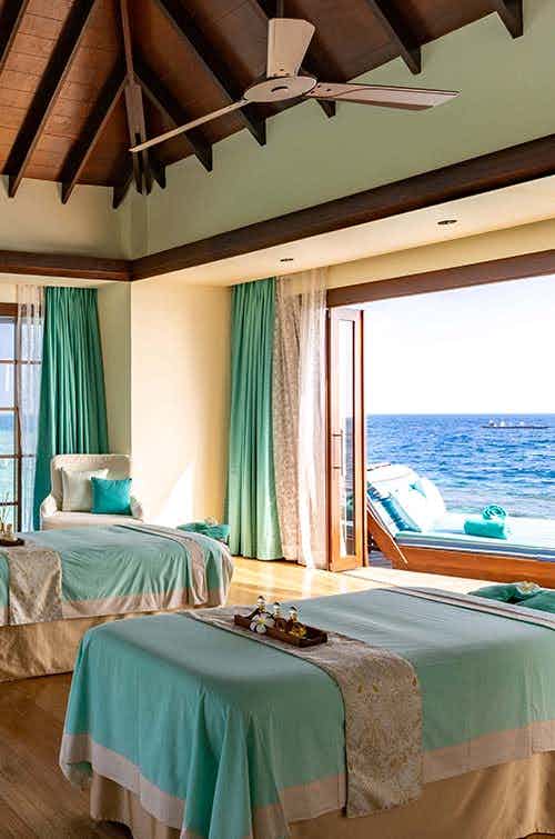 Atmosphere Core Official Site | Best Resorts in Maldives